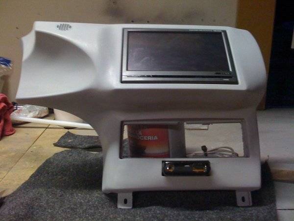 Custom center console | CarAudio.com